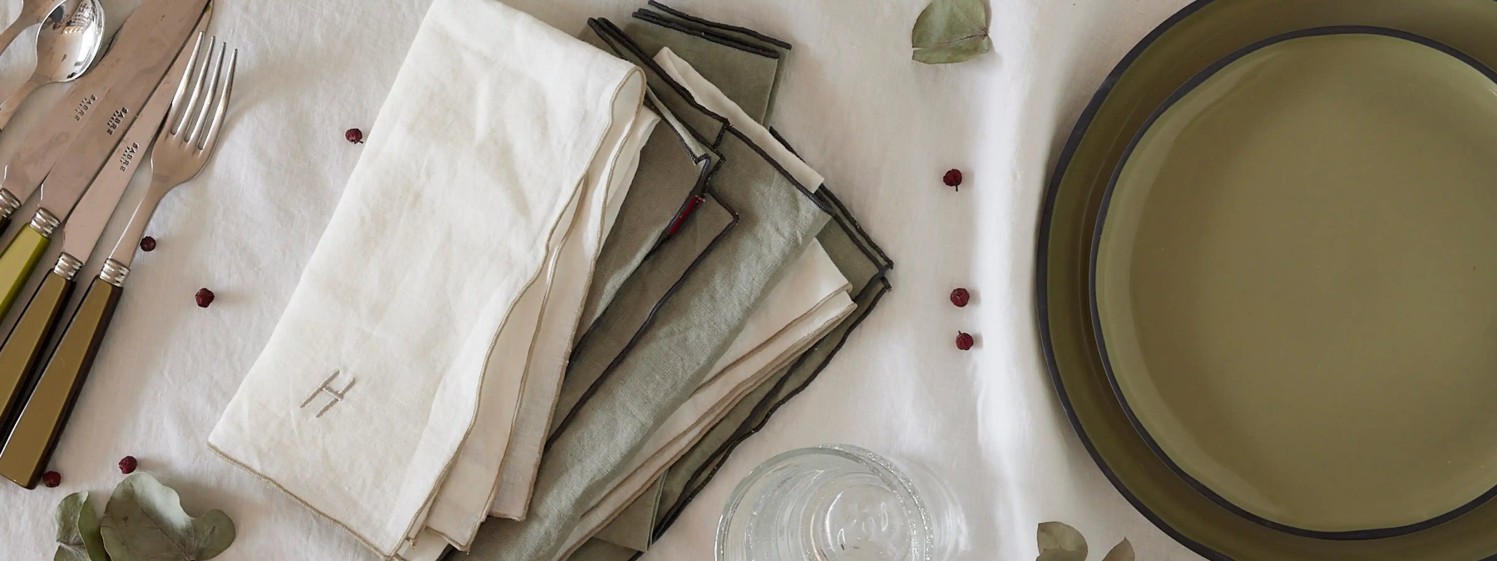 Linge de Table Haut de Gamme à prix juste • Blanc Cerise